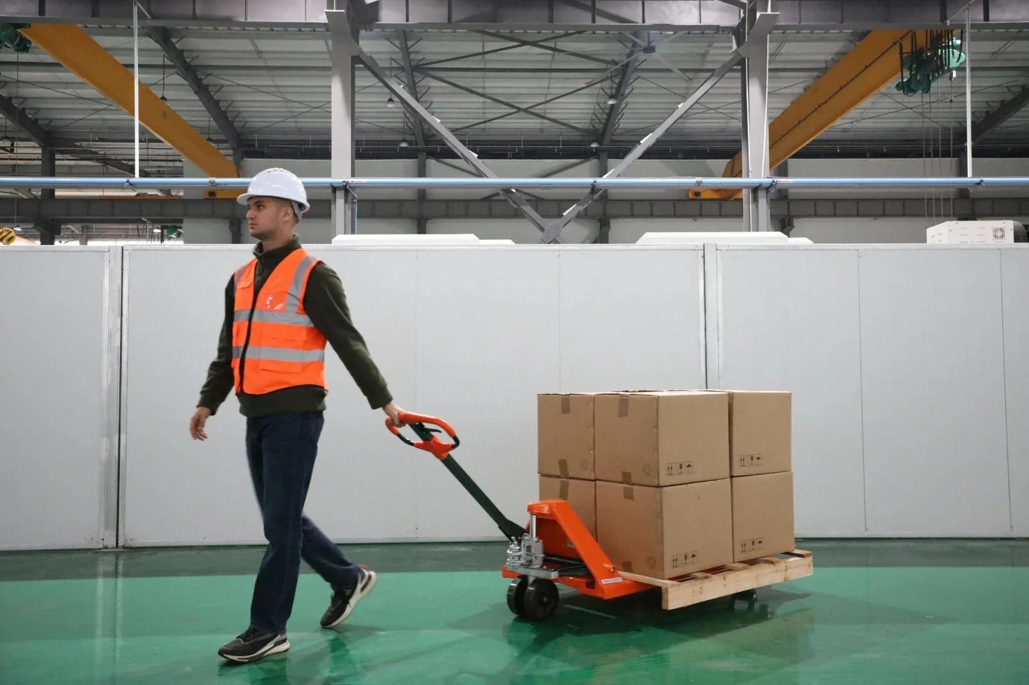 How To Operate A Manual Pallet Jack Correctly To Enhance Safety Tory